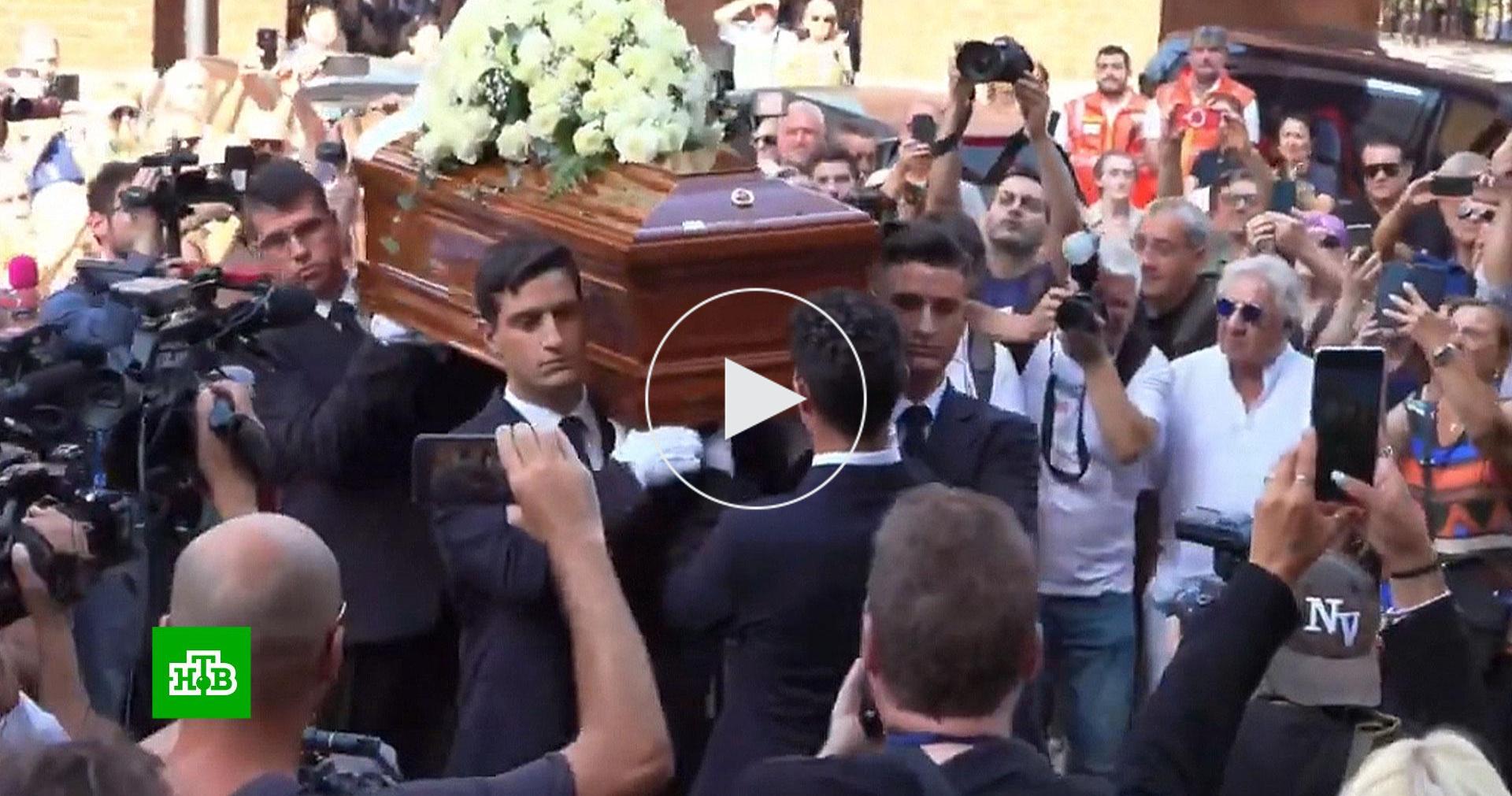 В Италии простились с певцом Тото Кутуньо // Новости НТВ